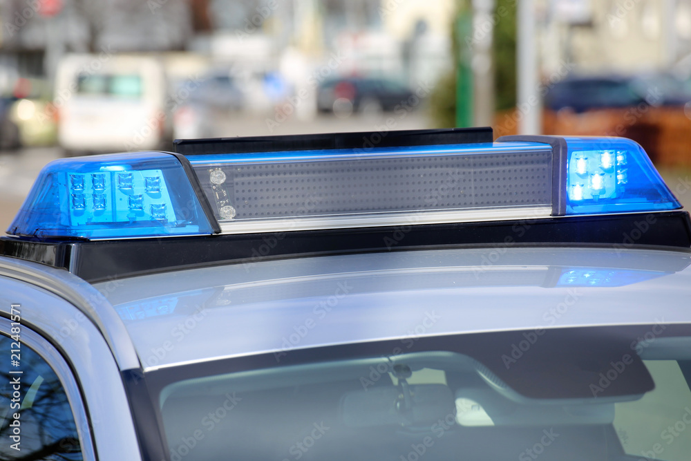 Nahaufnahme Blaulicht Polizeiauto Stock-Foto | Adobe Stock
