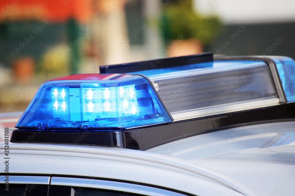 Nahaufnahme Blaulicht Polizeiauto Stock-Foto | Adobe Stock