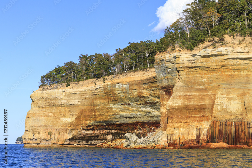 Sandstone cliffs on the shoreline of Lake Superior in Pictured Rocks ...