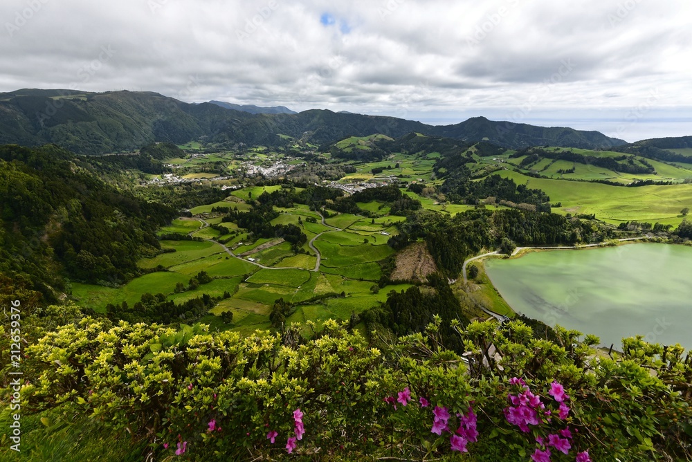 Azoren - Sao Miguel - Furnas & Furnas-See foto de Stock | Adobe Stock