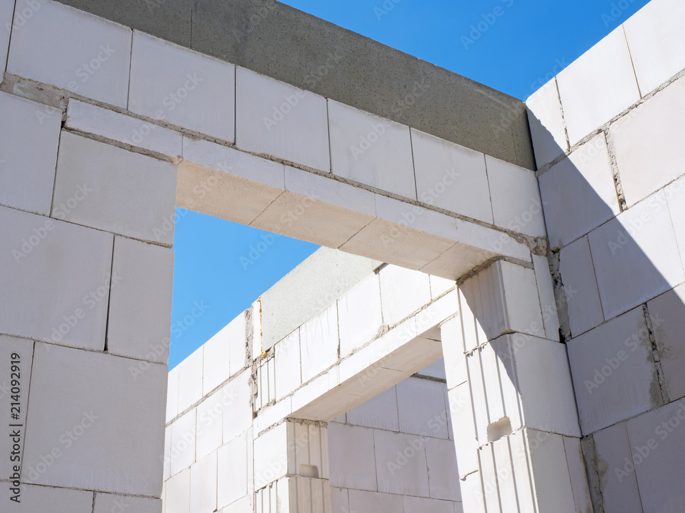 Mauerwerk - Innenwände aus Kalksandstein Stock Photo | Adobe Stock