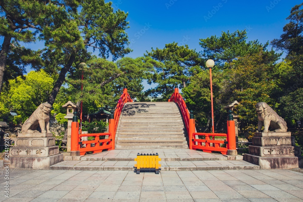 Taiko Bashi (Drum Bridge) the Red curve Bridge at Sumiyoshi Grand ...