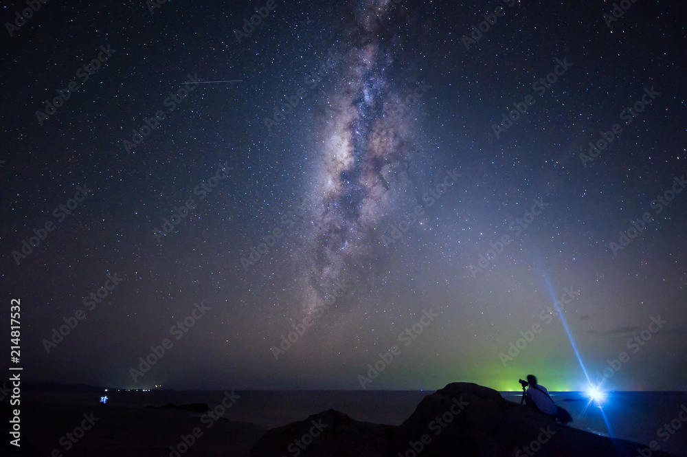 Fotka „Starry night sky with stars and Milky Way Galaxy. soft focus and ...