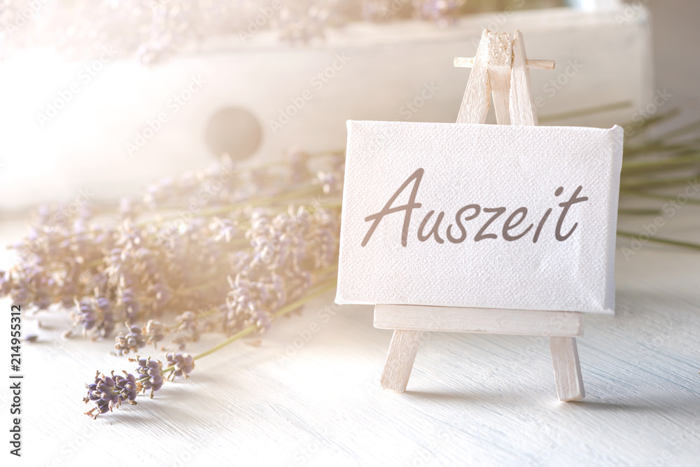 Auszeit nehmen, Pause vom Alltag Stock-Foto | Adobe Stock