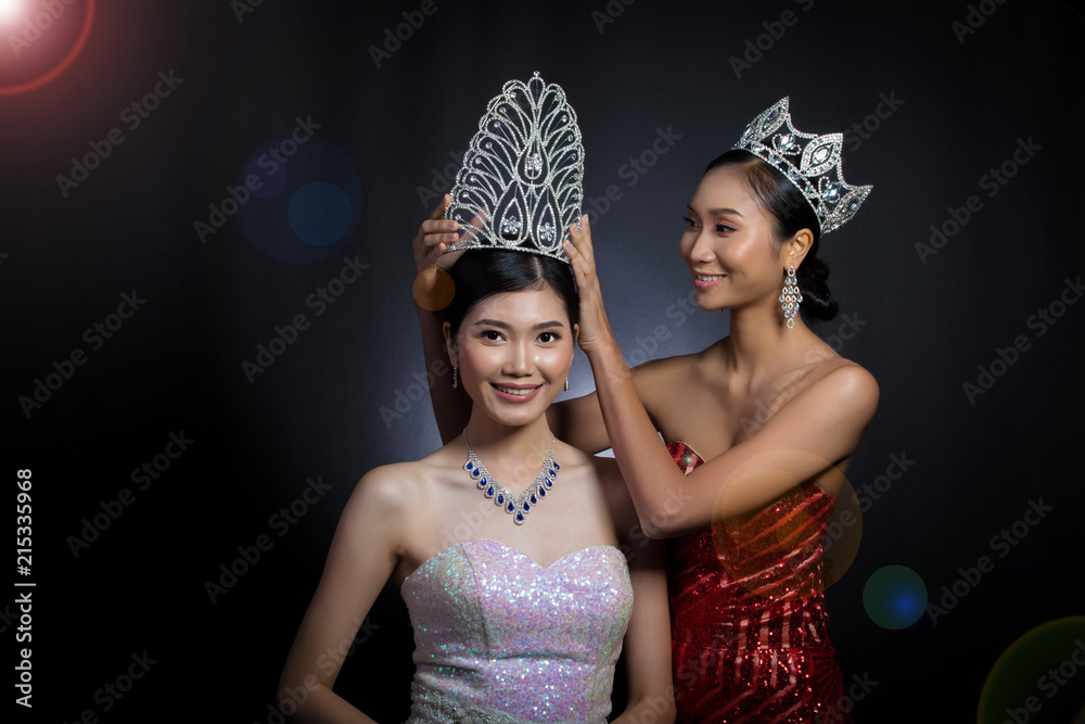 Put Diamond Crown On Final Winner Latest Year Miss Beauty Queen Pageant