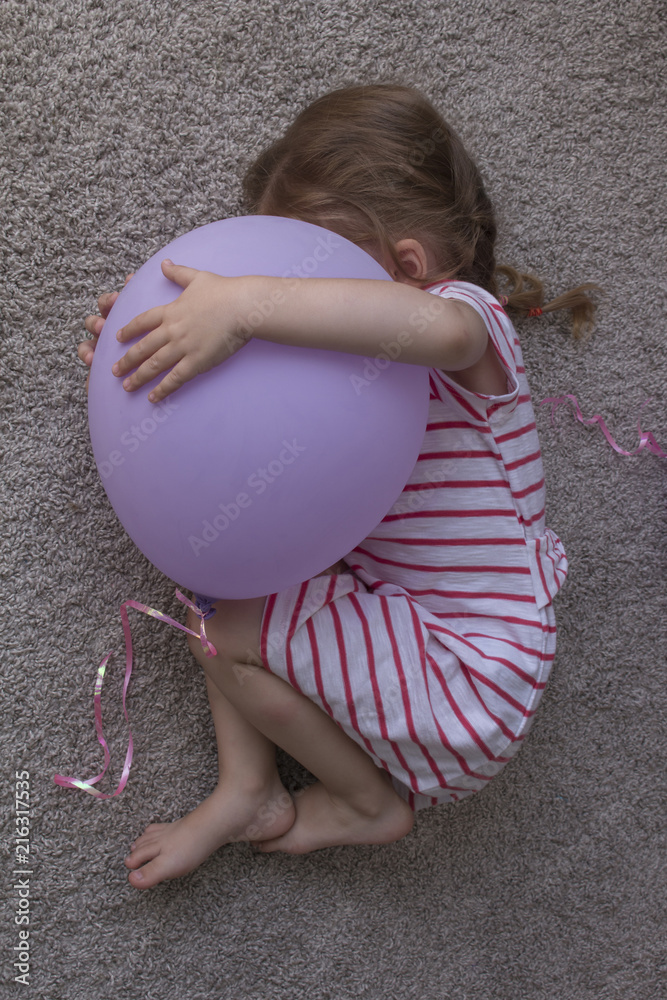 girl with balloons, child with balloons, child with balloons lying on ...