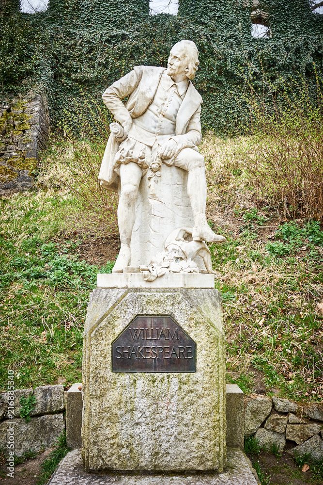The only statue of William Shakespeare on the European mainland - Public Park at the river "Ilm ...