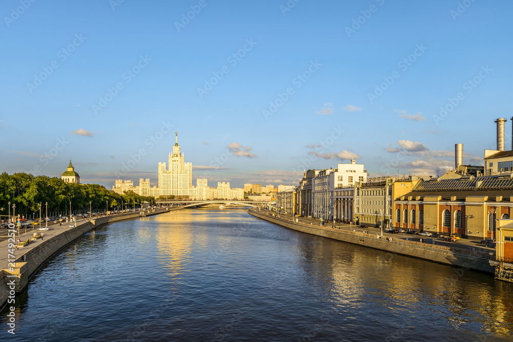 Moskvoretskaya and Raushskaya embankment of Moscow river. View towards ...