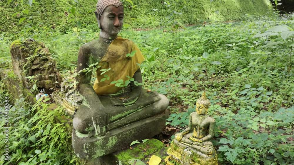 Buddha field of broken sculpture with beautiful ancient Buddha statue ...