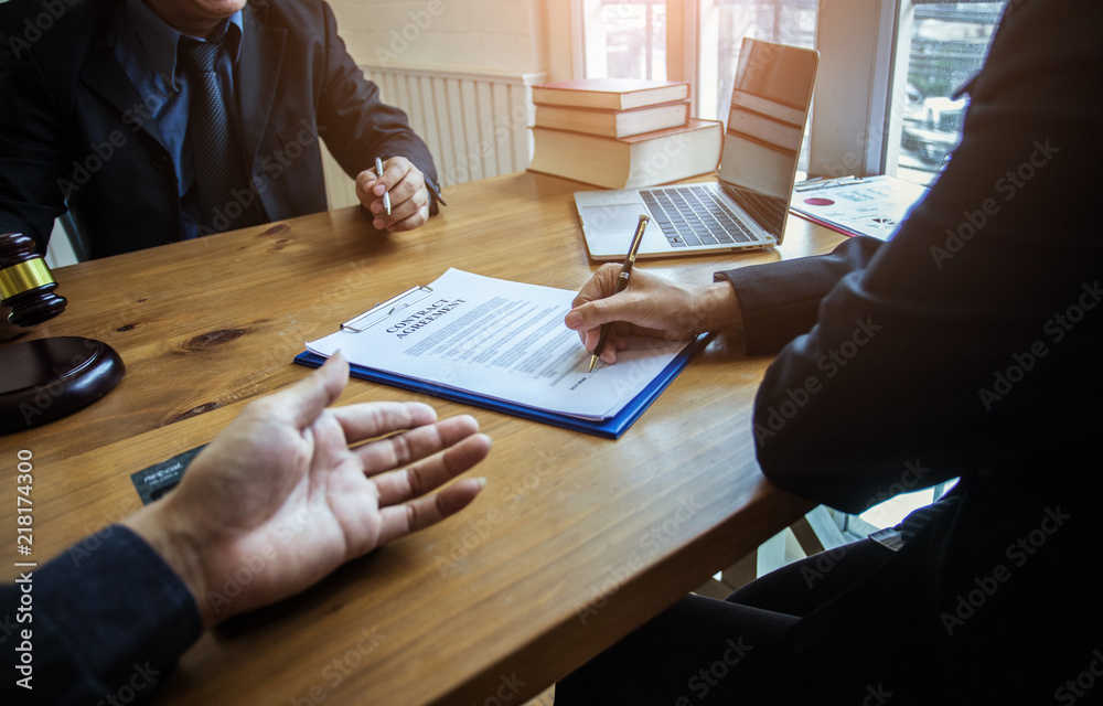 Signing a joint venture investment agreement in front of witnesses ...