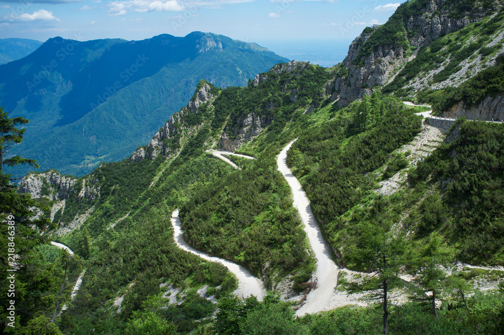 Foto de on the Road of 52 galleries, Veneto, Italy / Strada delle 52 ...