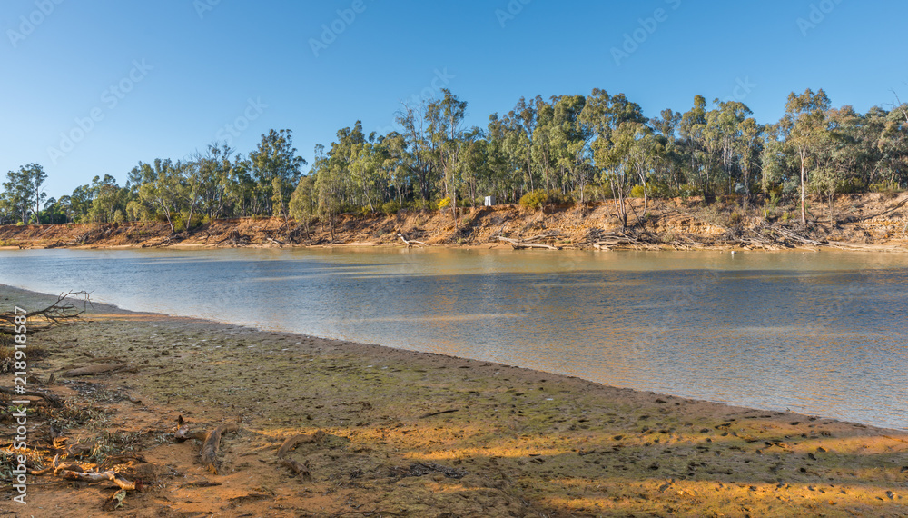 Australian riverfront landscape Murray River banks in the morning near ...