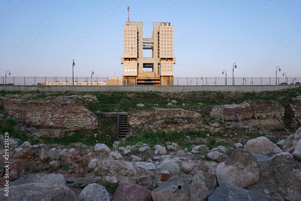 House of Soviets and Konigsberg Castle ruins in Kaliningrad Stock Photo ...