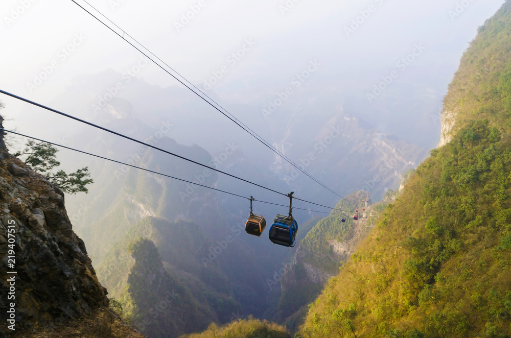 The longest cable car in the world, Tianmen Shan, Zhangjiajie China ...