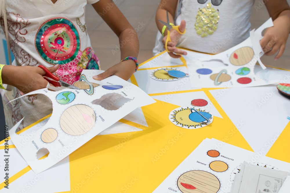 prints of colored planets to cut out and glue on a red ribbon ...