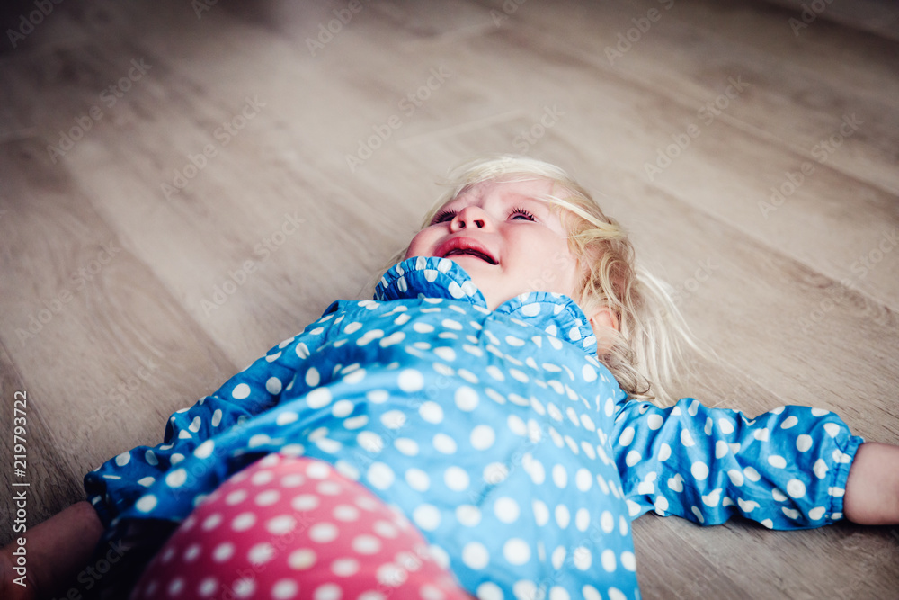 sad crying child, pain, stress, depression, negative emotions Stock ...