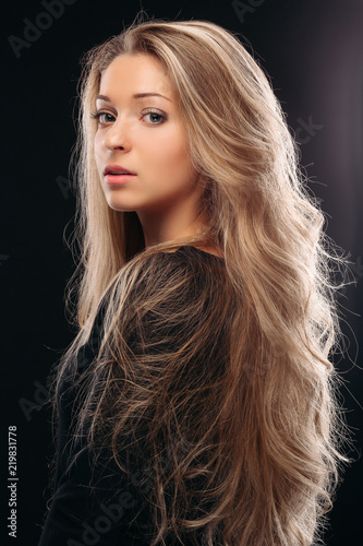 Looking Over The Shoulder Pose