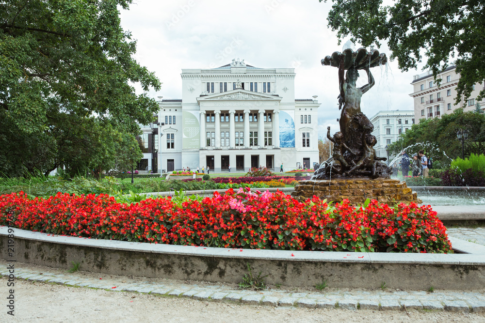 Old town, city center, Opera and architecture. Streets and nature 2018 ...
