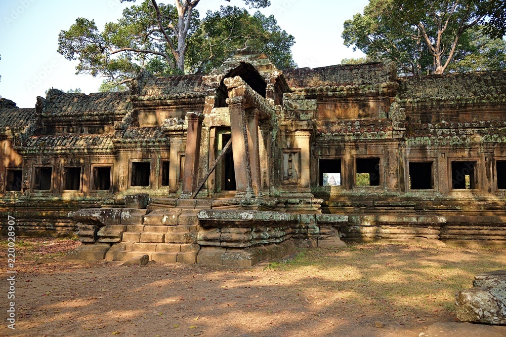 Built between roughly A.D. 1113 and 1150, and encompassing an area of ...