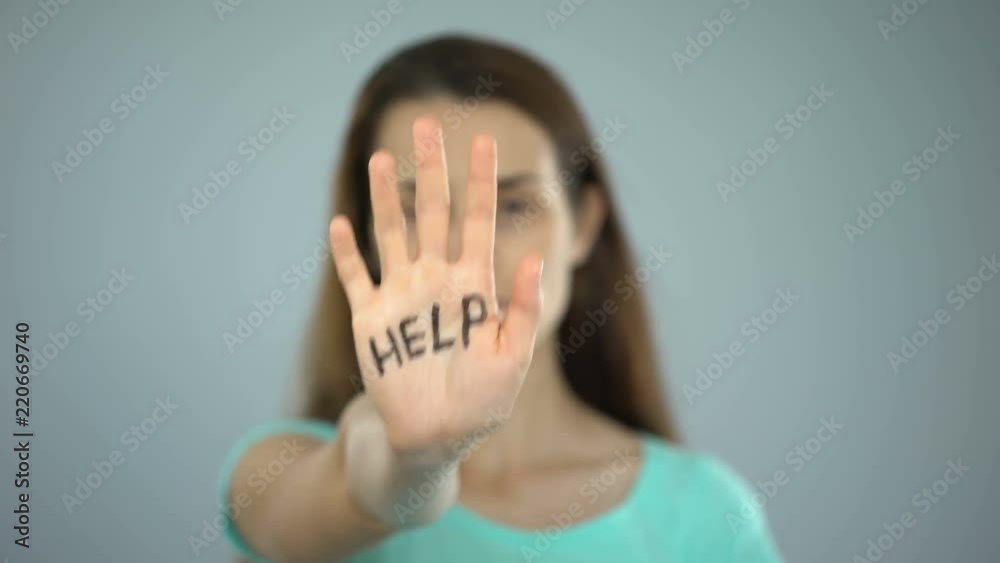 Help sign on womans hand, victim asking for help, assault in family ...