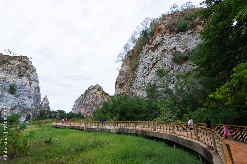 "Khao Ngu Stone Park" Ratchaburi Thailand, Caves and views Nice park ...
