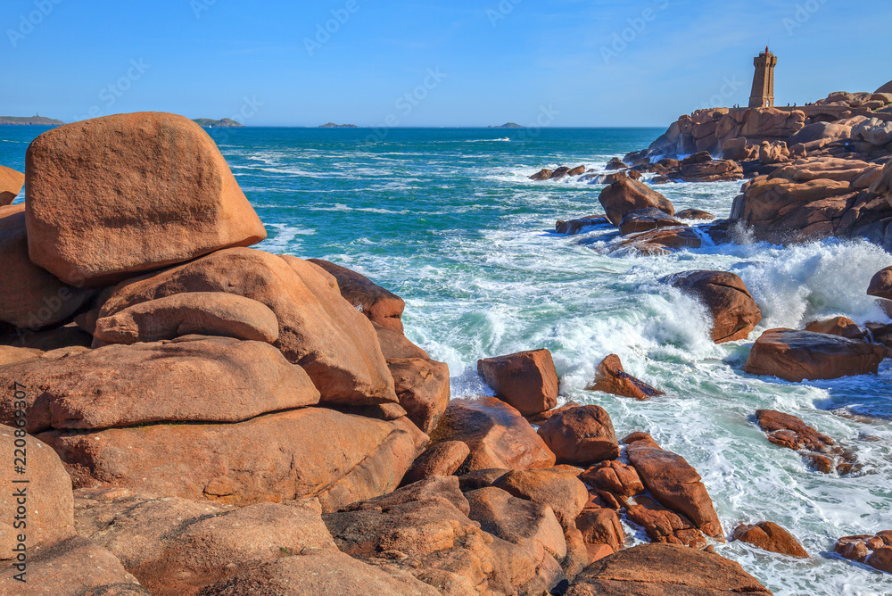 Phare de Ploumanac'h, phare de Mean Ruz, Côte de granit rose, côtes d ...