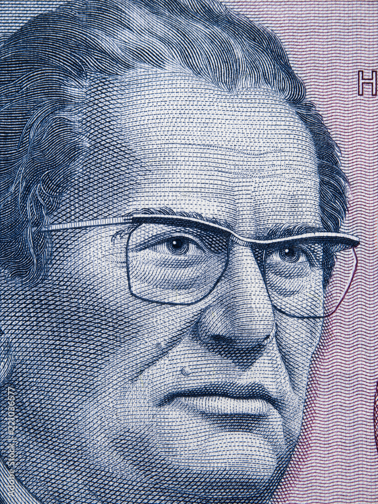 Josip Broz Tito portrait on Yugoslavia 5000 dinara (1985) banknote ...