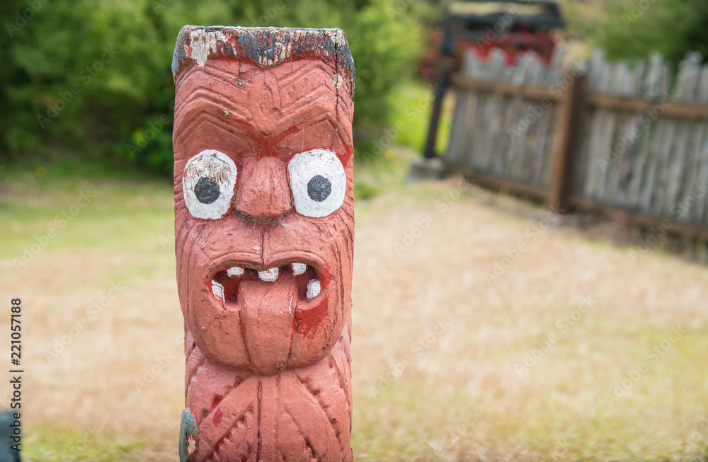 The Maori art carving decoration in Whakarewarewa the living Maori ...