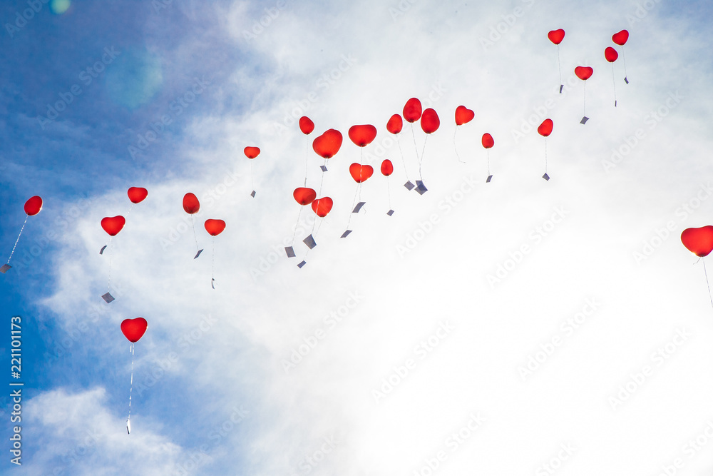 Luftballon Herz Himmel