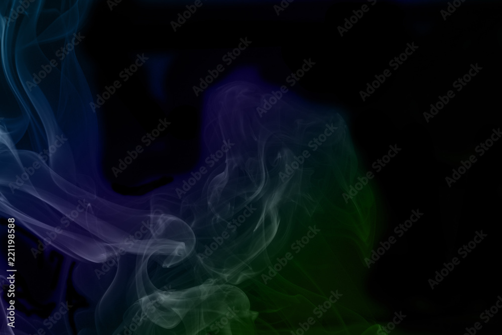 Humo de colores en fondo negro. Sensaciones. Dejar de fumar. Fondo ...