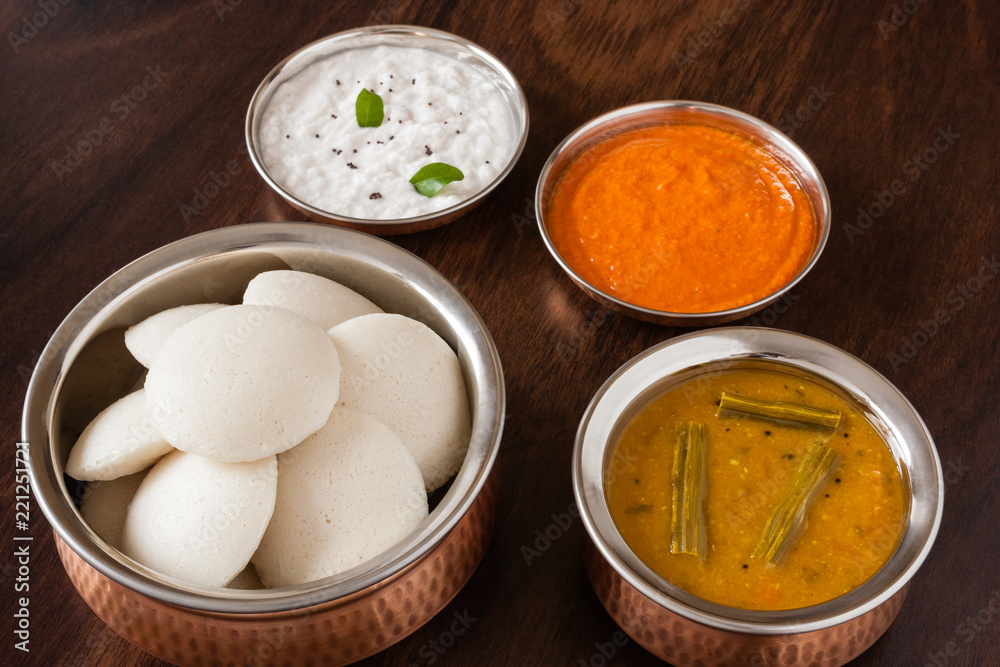 Indian idly with chutney and sambar - Fresh steamed Indian Idly (Idli ...