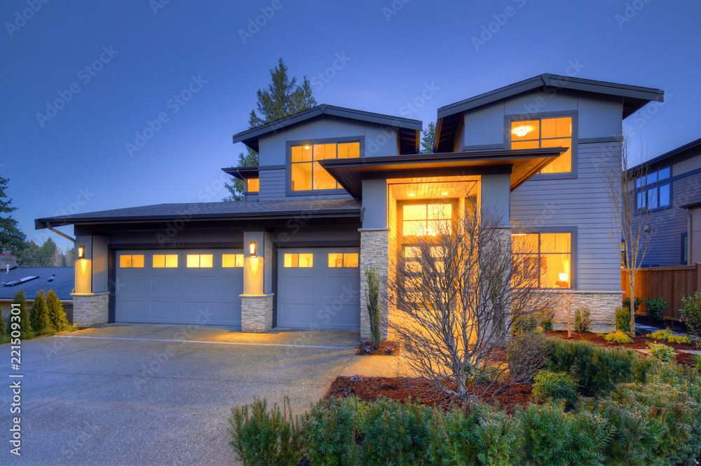 Contemporary Exterior Columns