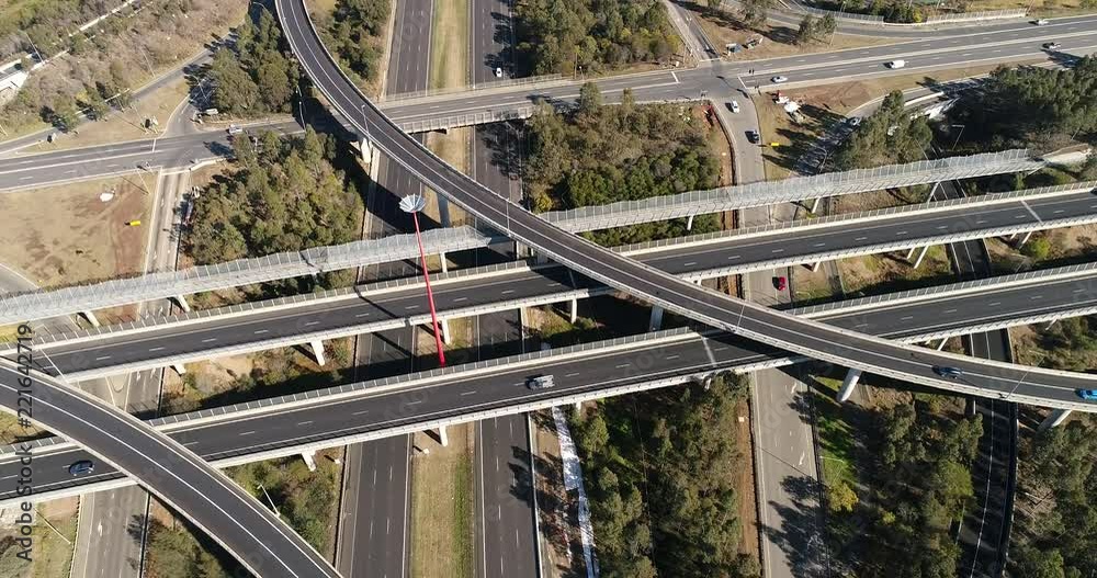 Arcs and bends of multi-lane ramps and interchanges between M4 and M7 ...