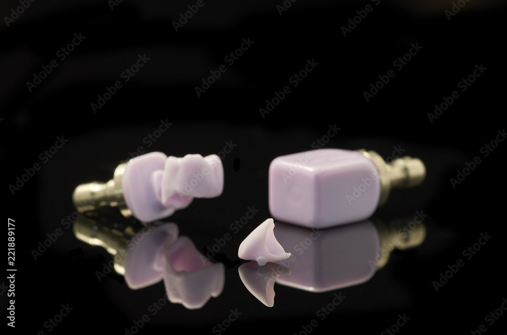 Tooth, molar and block of lithium Disilicate glass-ceramic for the CAD ...