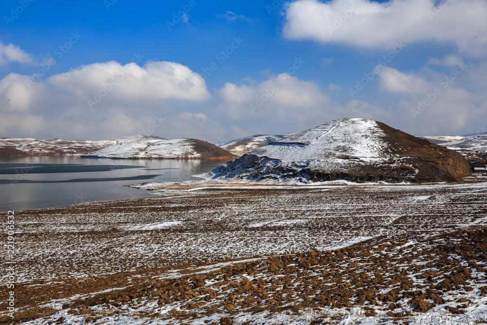Winter Scenery in Dashanbao Black-necked Crane National Nature Reserve ...