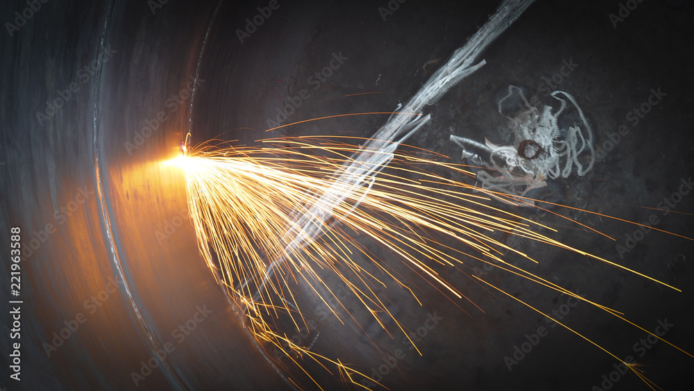 Gas cutting of steel with acetylene and oxygen , Industrial welding ...