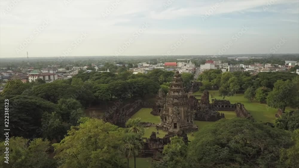 Khmer temple in Thailand from a birds eye perspective in 4k vídeo do ...
