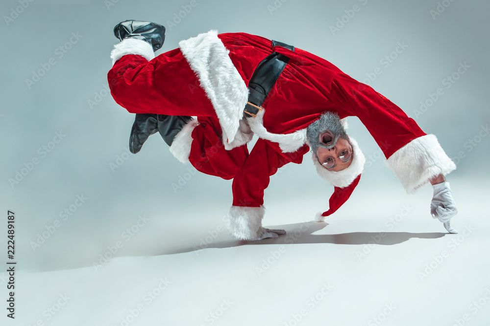 Break Dancing Santa