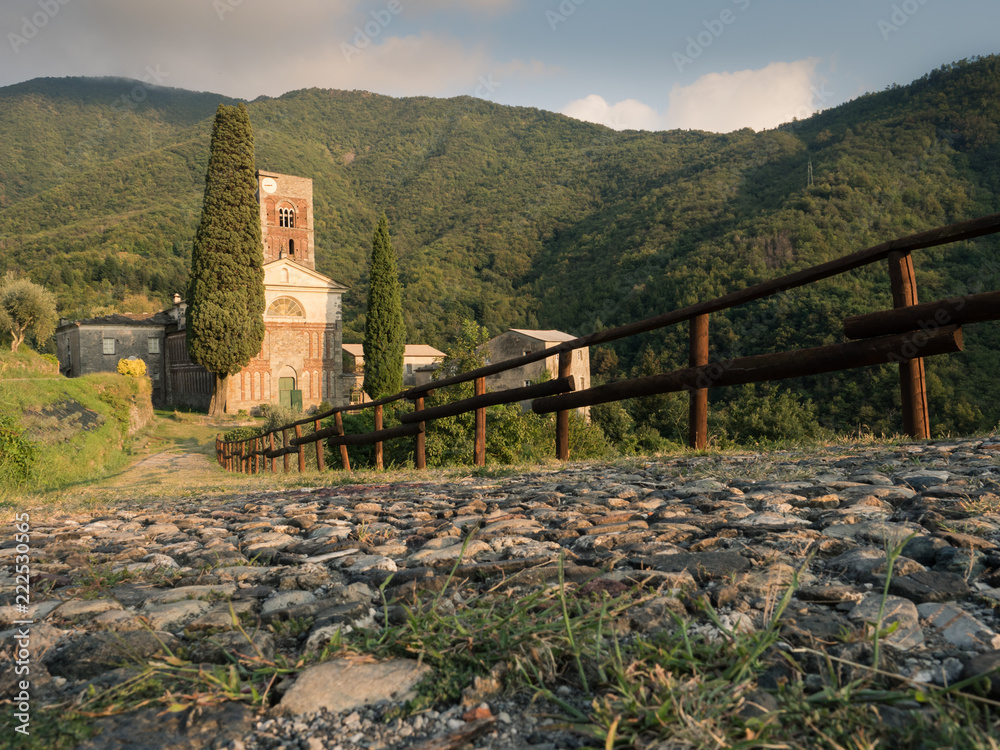 Abbazia di Sant'Andrea di Borzone Liguria, Diocesi Chiavari - Genova ...
