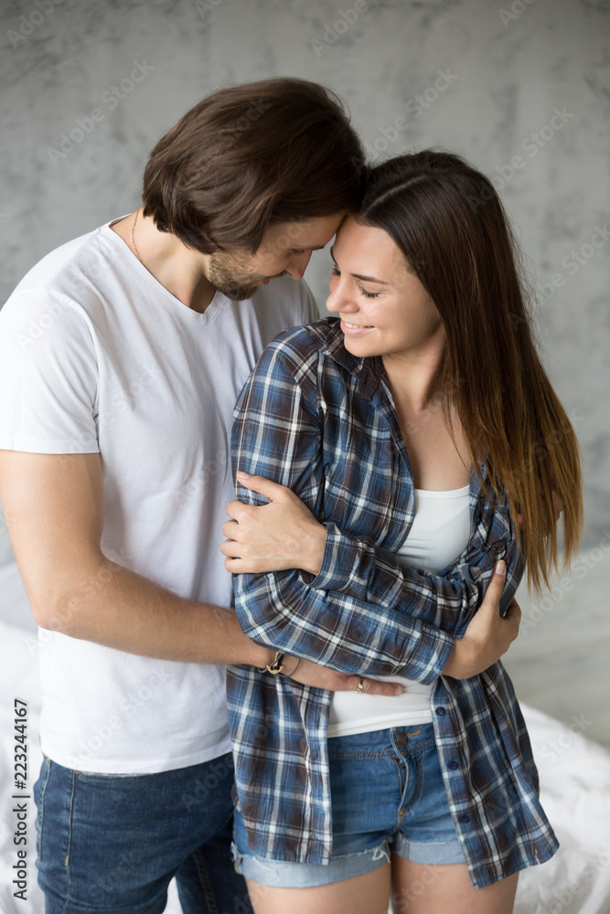 How To Hug A Girl Romantically