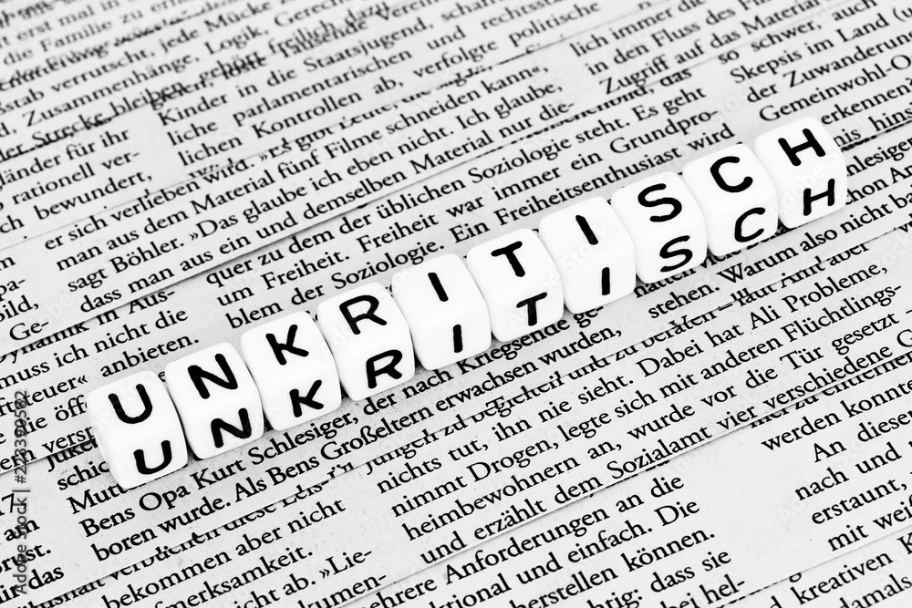 Unkritische Zeitung Stock-Foto | Adobe Stock