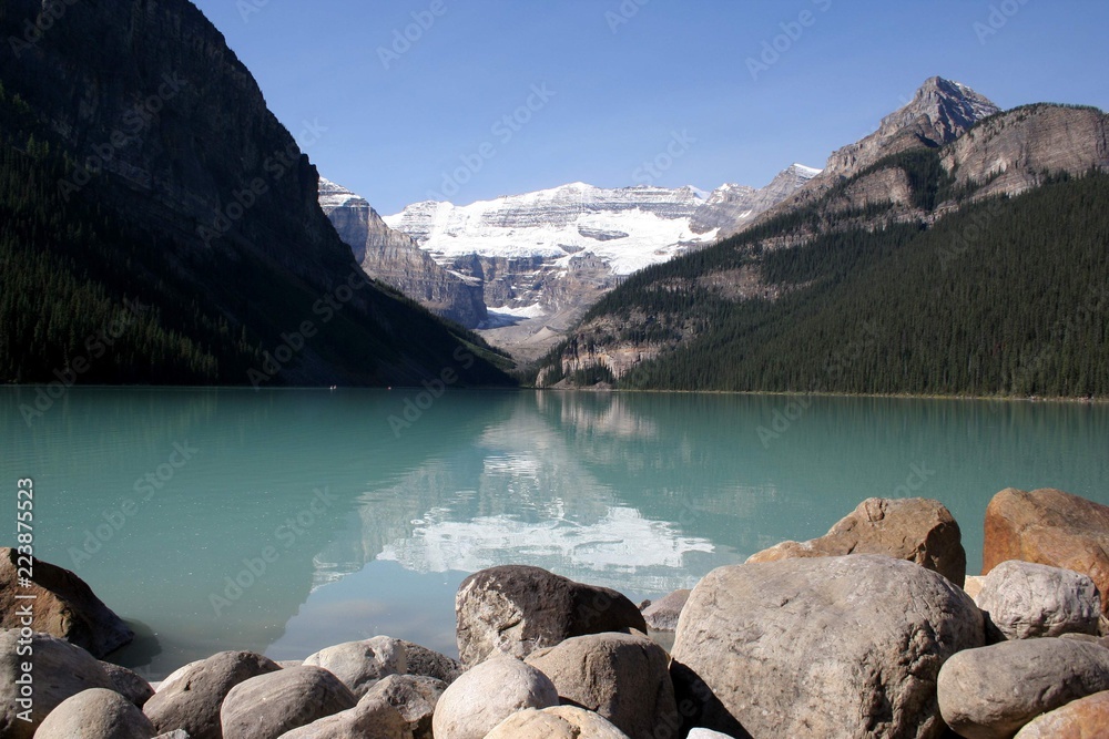 Lac Louise en Alberta Stock Photo | Adobe Stock