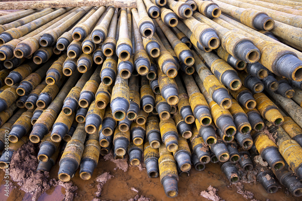 Drilling of oil and gas wells. Drill pipe inspection. Tubing for oil ...