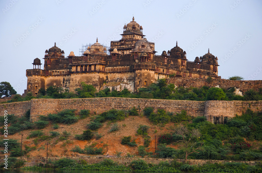 Beautiful view of lake and Datia Palace. Also known as Bir Singh Palace ...