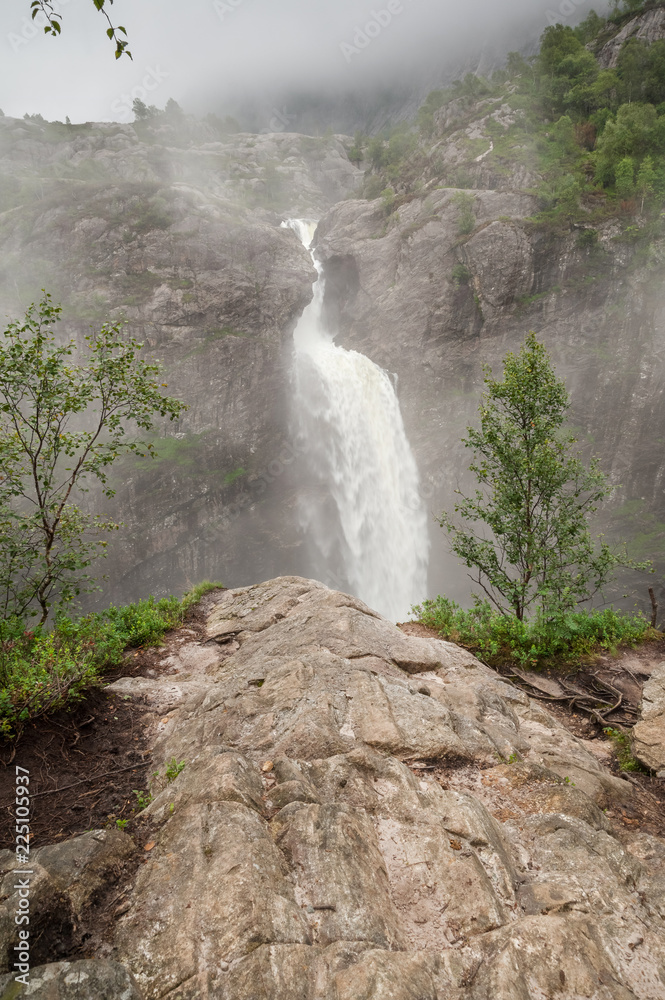 Månafossen - Moon Waterfall, is Norway’s 9th largest waterfall (92 ...