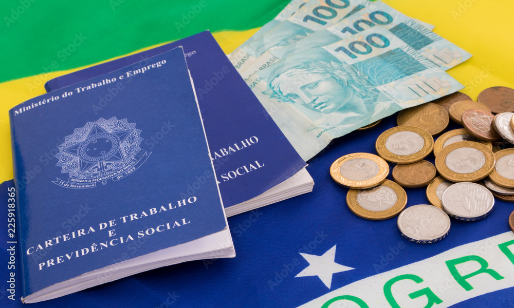 A portfolio of brazilian workers(Translation"Work Permit, Ministry of ...