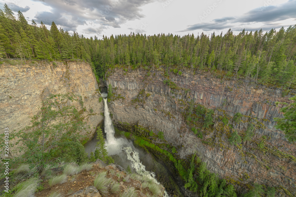 Horizontal view of Spahats Falls in Wells Gray Provincial Park Stock ...