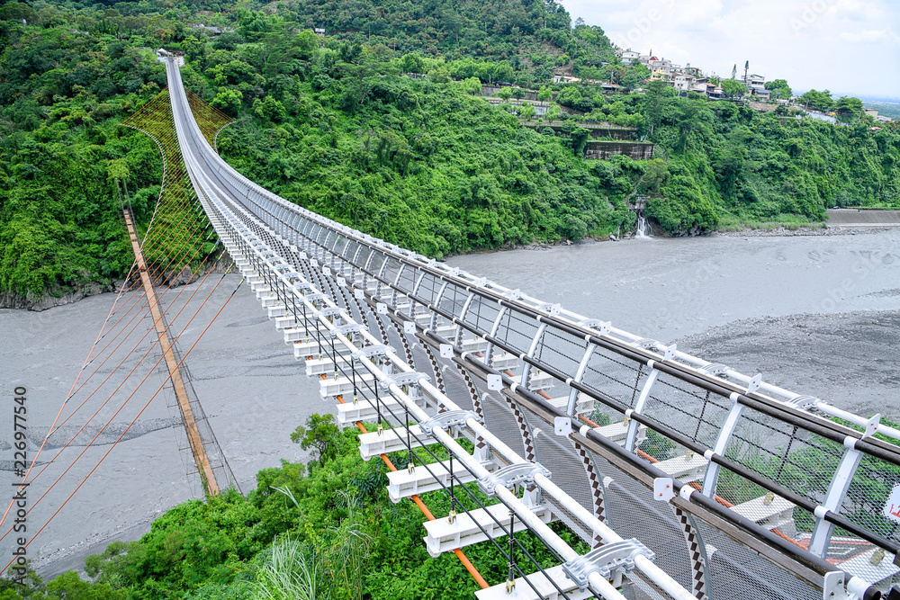 Glass suspension bridge. The Longest Suspension Bridge in Taiwan. foto ...