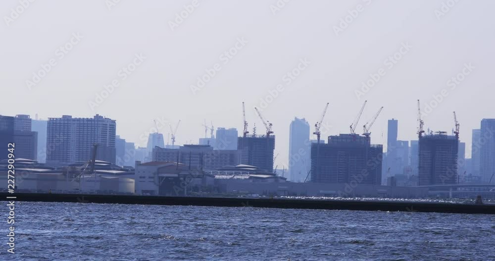 工場地帯 東京湾 海沿い Stock Video | Adobe Stock