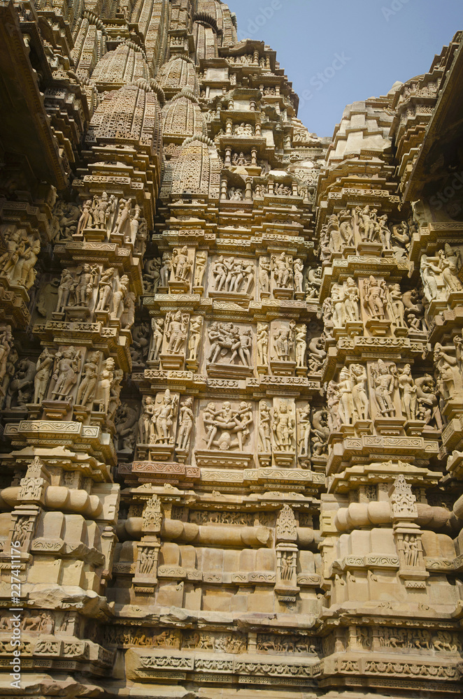 KANDARIYA MAHADEV TEMPLE, South Wall - Mandapa and Sanctuary - Erotic ...